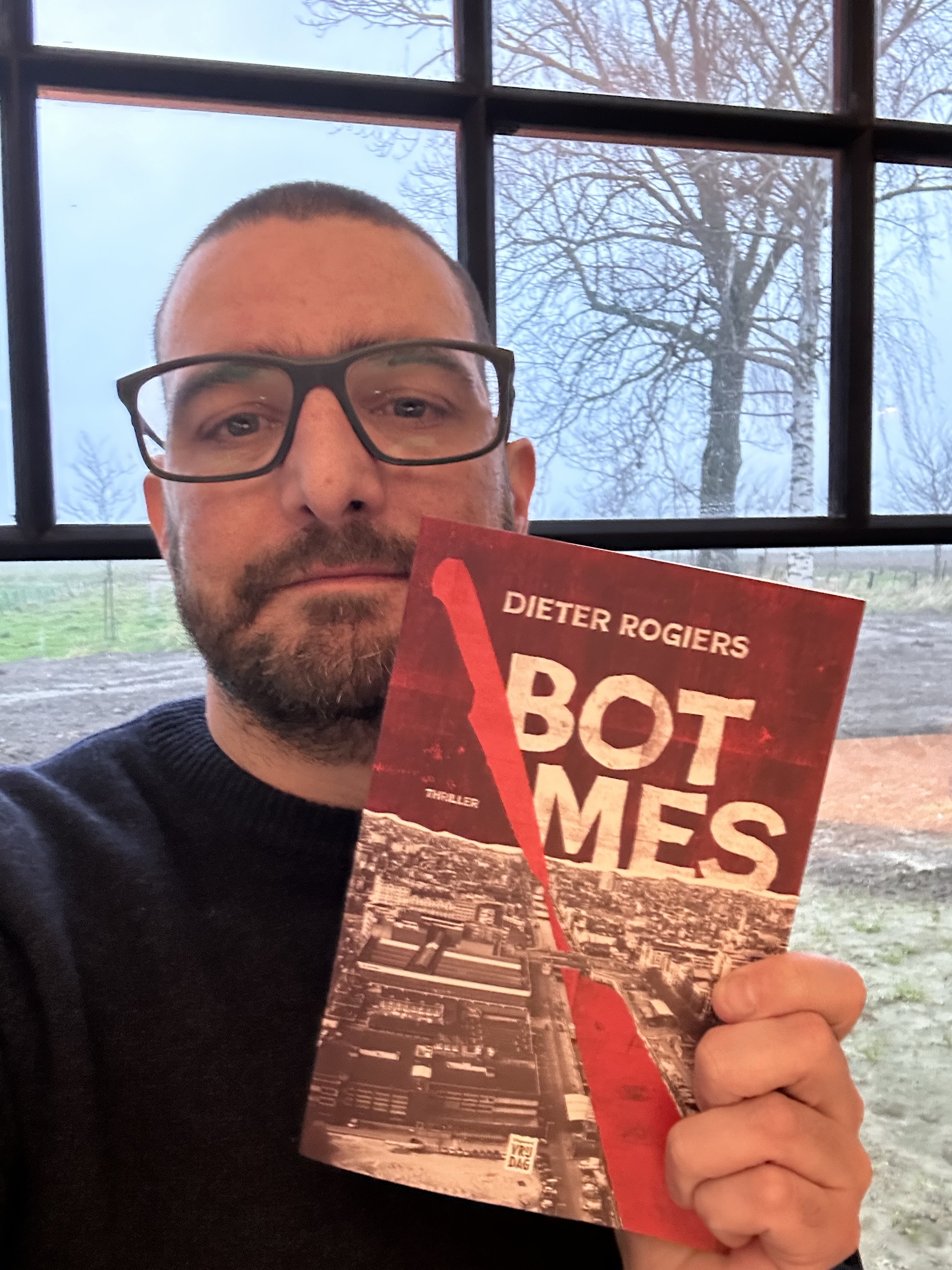 Bot Mes – Looneybooks79